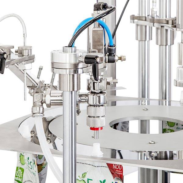 Automated Filler/capper monoblock | MACHINERY | Remplast Caps